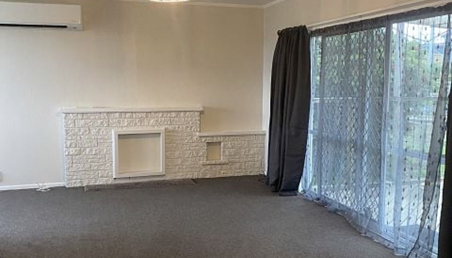 Renovated, easy care home | 14 Pirongia Road, Te Aw... – Roomies.co.nz