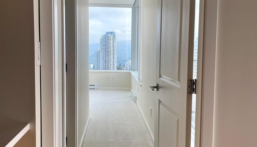 6658 Dow Avenue | 6658 Dow Avenue, Burnaby, BC | A sou... – Roomies.ca