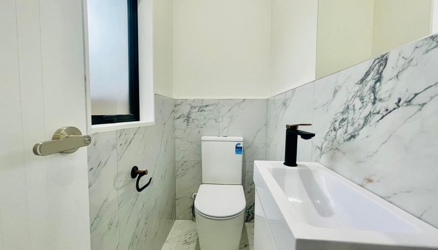 MANUREWA, 3 BEDROOMS | 18B Addington Avenue, Manur... – Roomies.co.nz