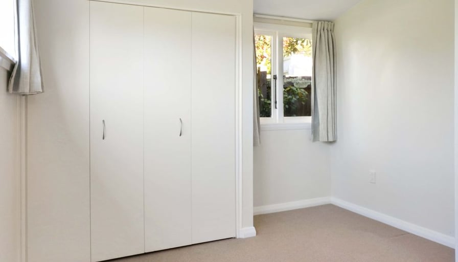 2 Bedroom Warm Quality property in Khandallah, Well... – Roomies.co.nz