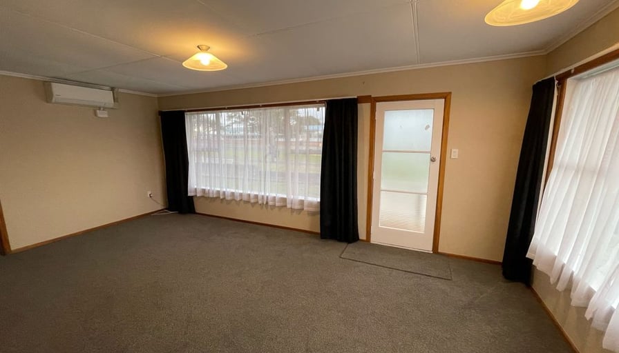 Two bedroom on Tirarau Street | 1 Tirarau Street, D... – Roomies.co.nz