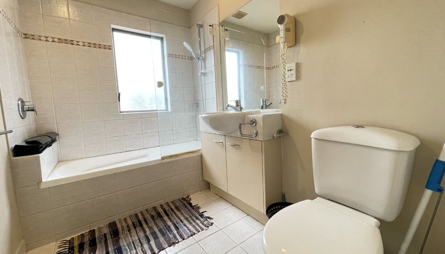 Comfortable and Affordable | 125A Hobson Street, Au... – Roomies.co.nz