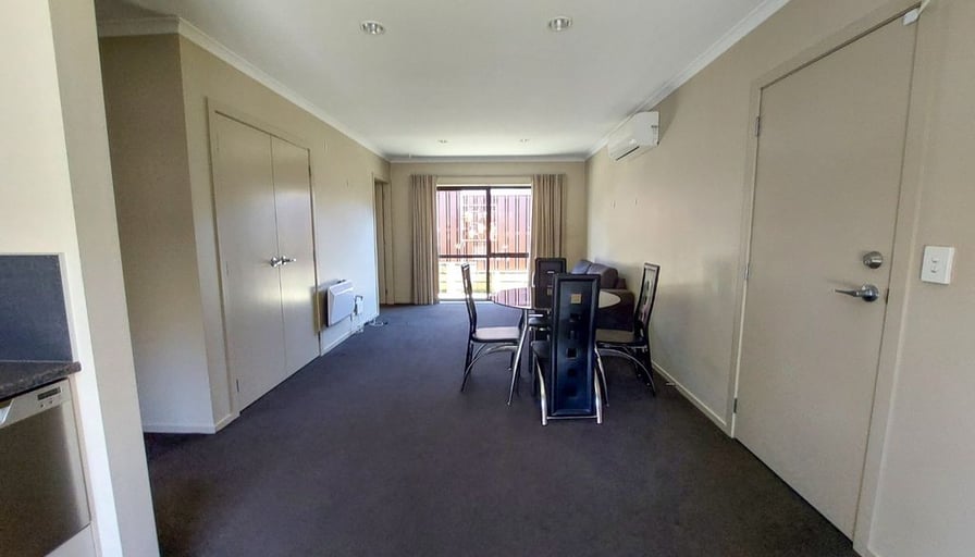 Walk to the Hospital - Furnished 2 Beddie | 50 Lorn... – Roomies.co.nz