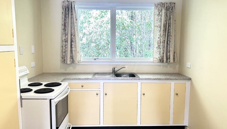 Tidy West End Unit | 26 Jackson, Timaru Central | T... – Roomies.co.nz