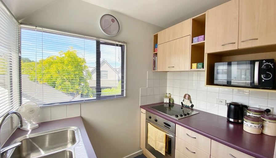 RICCARTON - FANTASTIC LOCATION, 3 BEDROOMS + STUDY,... – Roomies.co.nz