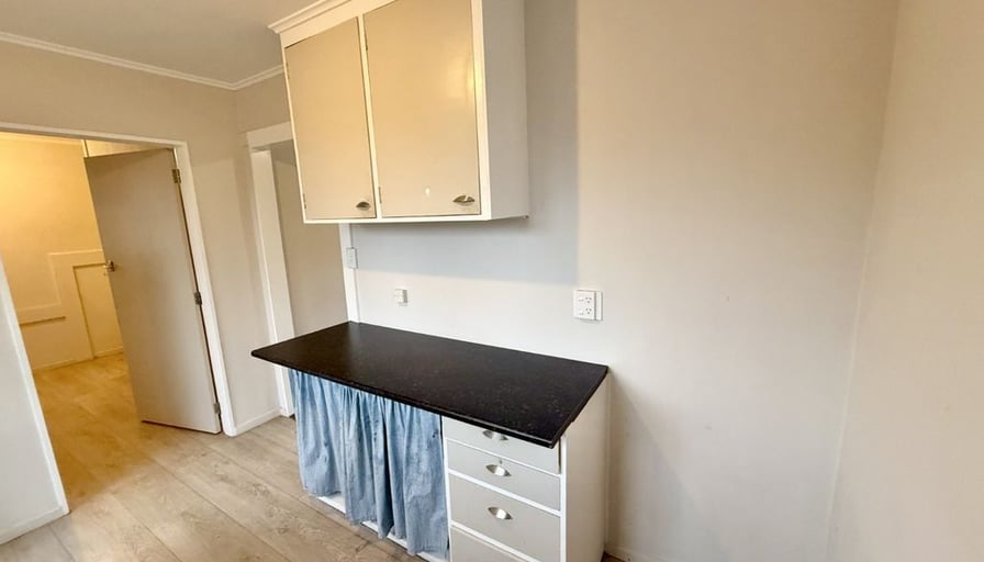 Renovated one bedroom unit in Wainuiomata | 19 Wood... – Roomies.co.nz