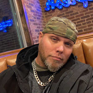 Looking for a roommate | Randy, 42 years, Male | Broo... – Roomies.com