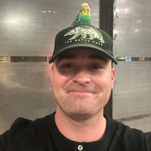 Looking for a roommate | Joshua, 27 years, Male | El... – Roomies.com