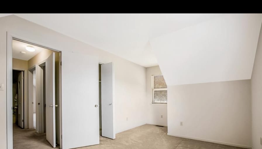 Unfurnished room in a house | Unison Court North, New... – Roomies.com