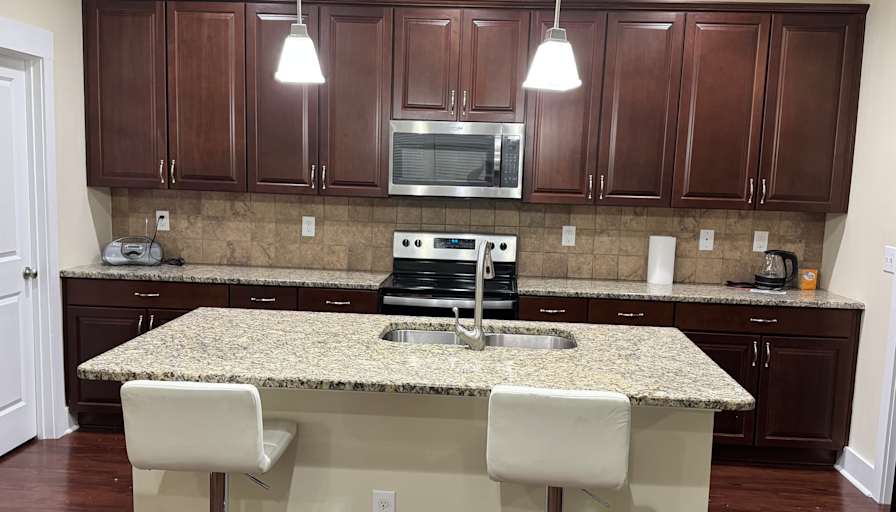 Private room to rent in share house | Charlotte, Nort... – Roomies.com