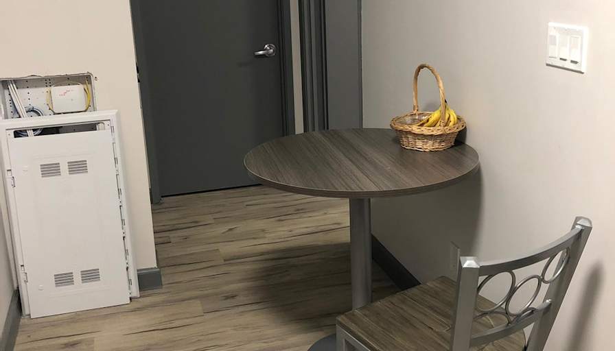 Private room to rent in share house | Sunview Street,... – Roomies.ca