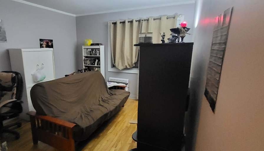 Unfurnished room in an apartment | Rue D'aurillac, Lav... – Roomies.ca