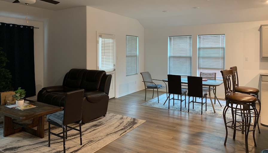 Private room to rent in share house | Hutto, Texas 78... – Roomies.com