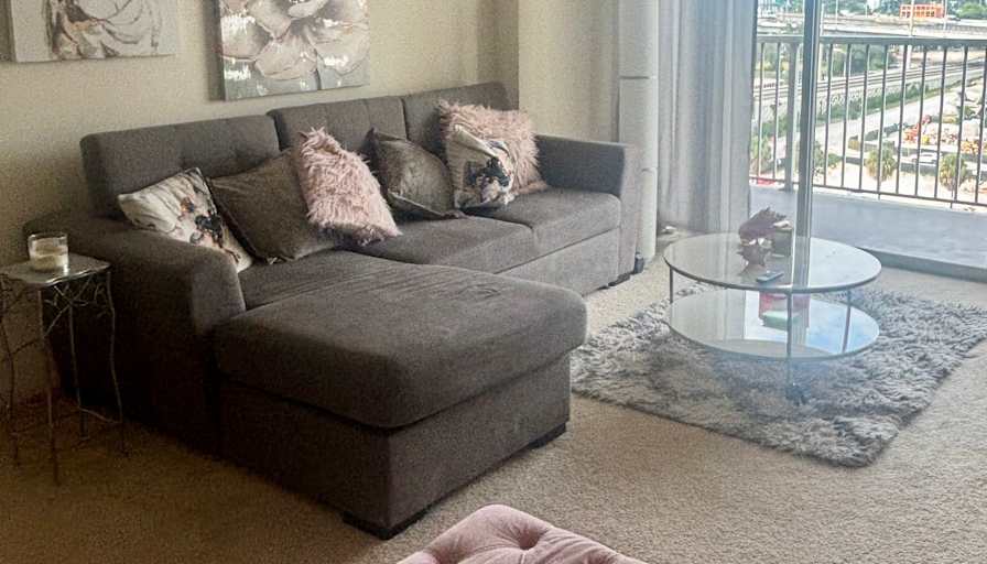 Private room to rent in share house | Miami Place, Mi... – Roomies.com