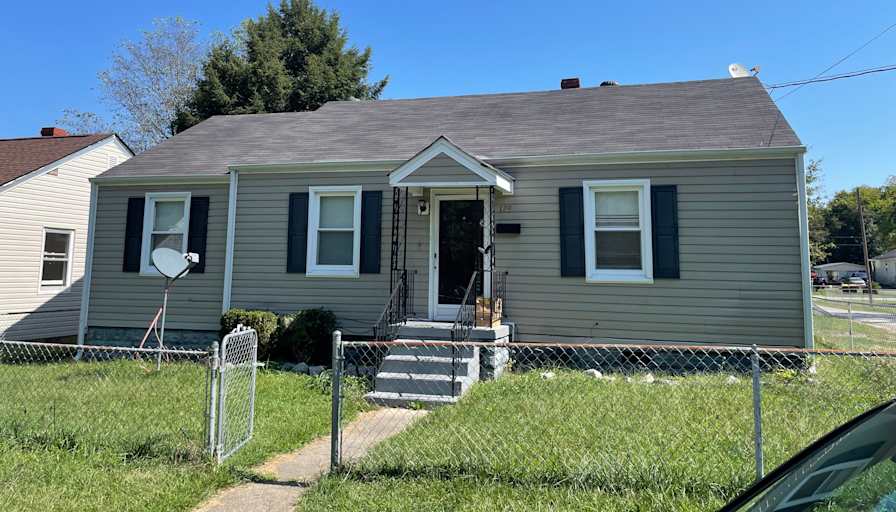 Shared furnished room in a house | Seaboard Street, P... – Roomies.com