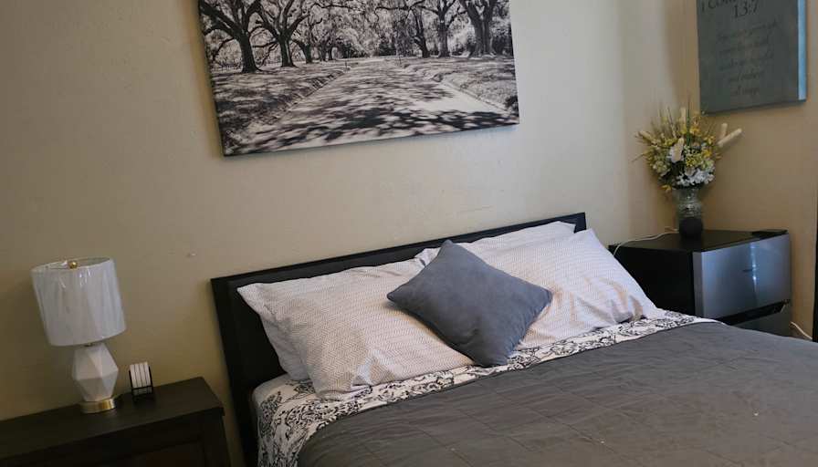 Furnished room in a house | Moreno Valley, California... – Roomies.com