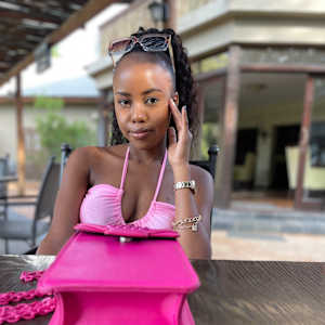 Looking for a roommate | Nokwanda, 24 years, Female... – Roomies.co.za