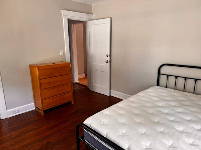 Private room to rent in share house | Starr Street, N... – Roomies.com