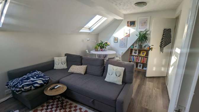 Furnished room in an apartment | Earlsfield Road, W... – Roomies.co.uk