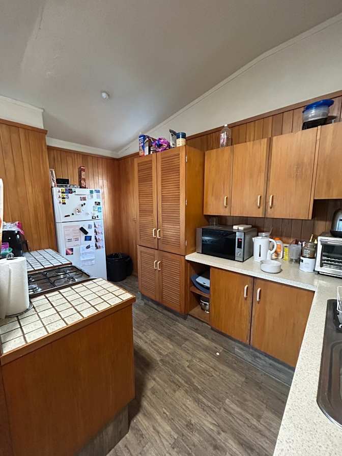 Unfurnished room in an apartment | Worcester Street... – Roomies.co.nz