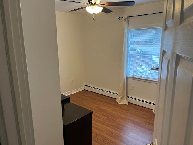 Unfurnished room in a house | Brick, New Jersey 08723... – Roomies.com