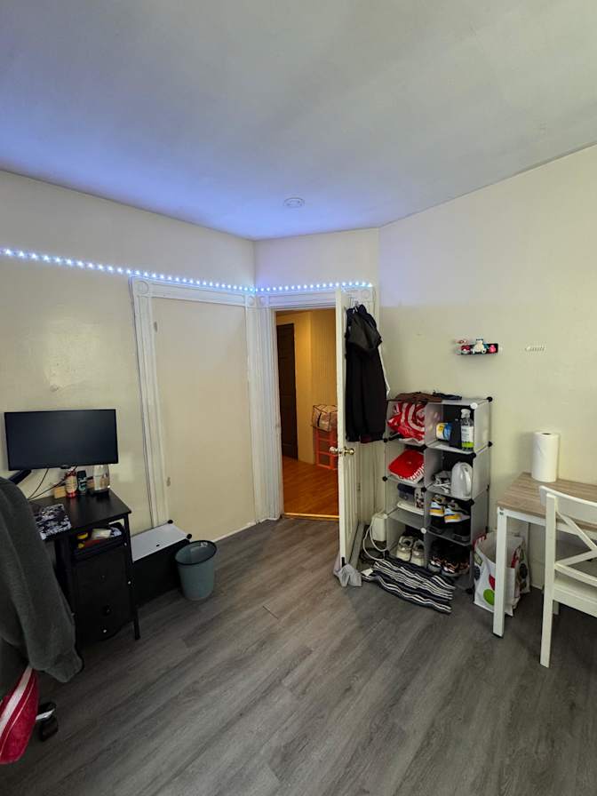 Private room to rent in share house | Mozart Street,... – Roomies.com