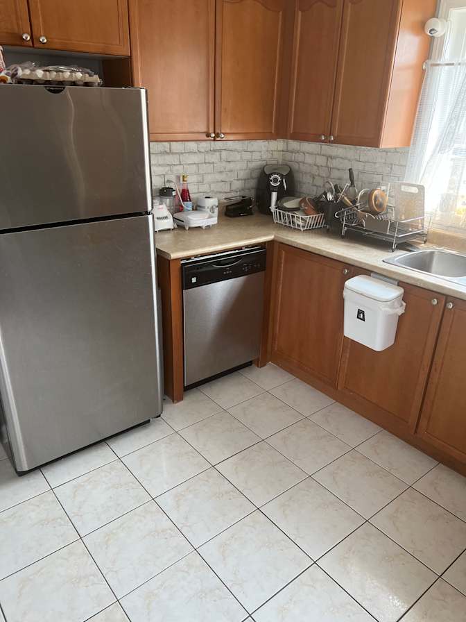 Furnished room in a house | Dalia Street, Brampton, On... – Roomies.ca