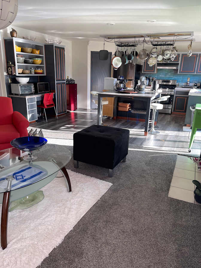 Furnished room in a house | Stockton, California 9520... – Roomies.com