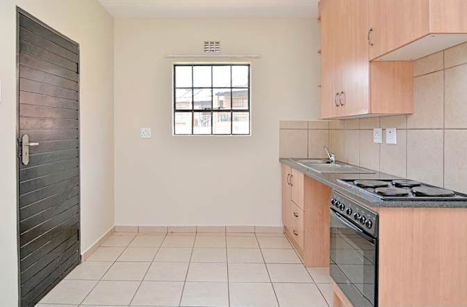 Unfurnished room in an apartment | Southgate Ridge... – Roomies.co.za