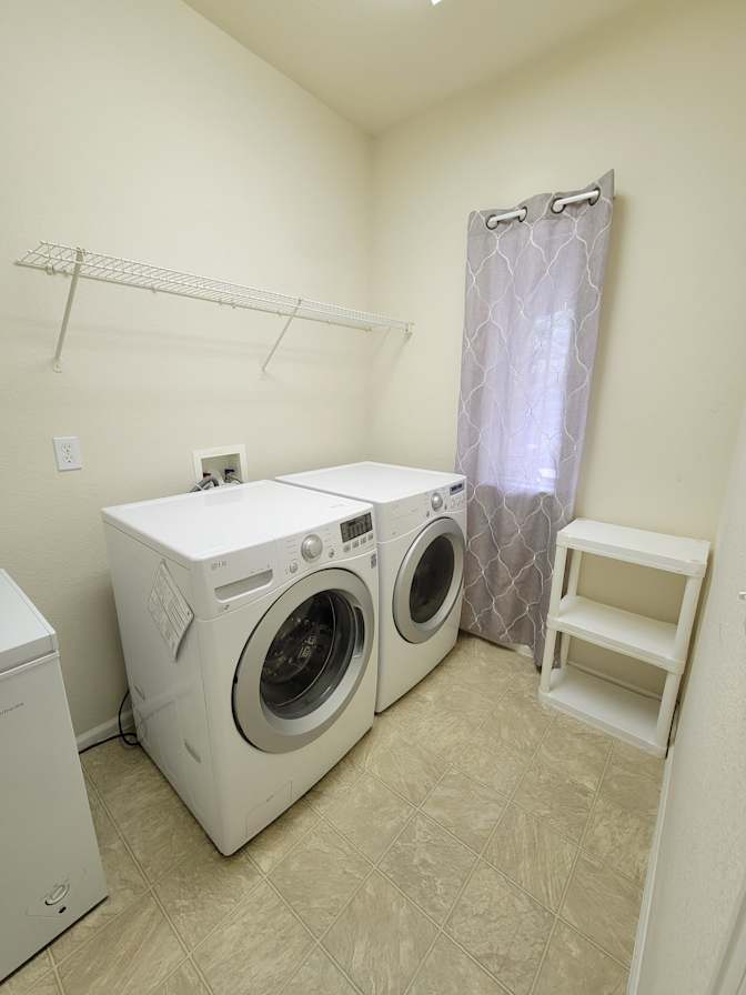 Private room to rent in share house | Commerce City,... – Roomies.com