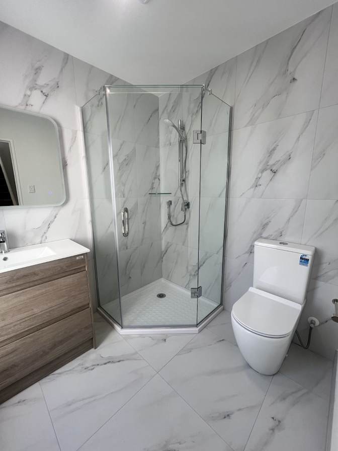 Unfurnished room in a townhouse | Trafalgar Street,... – Roomies.co.nz