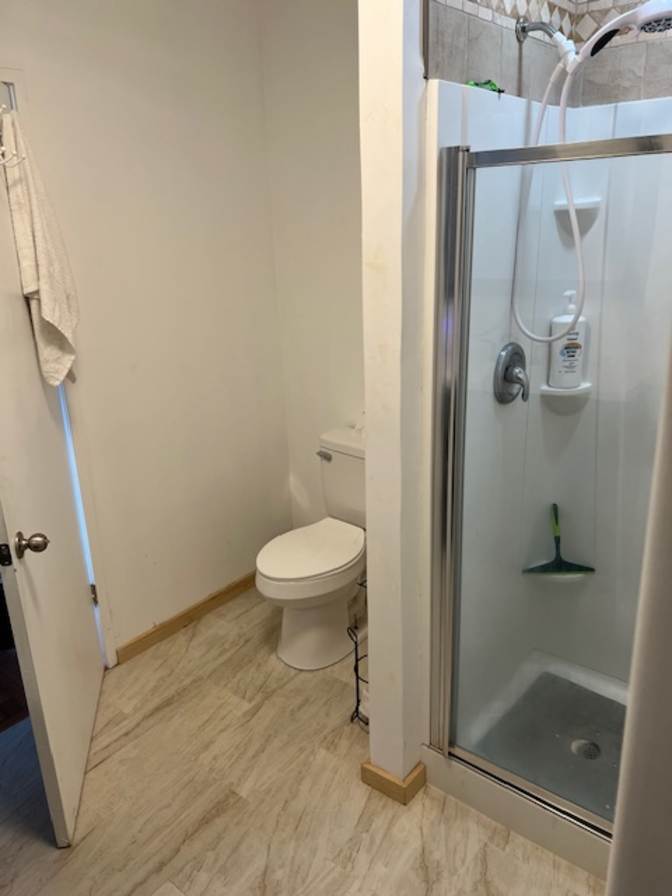 Private room to rent in share house | Reseda, Califor... – Roomies.com