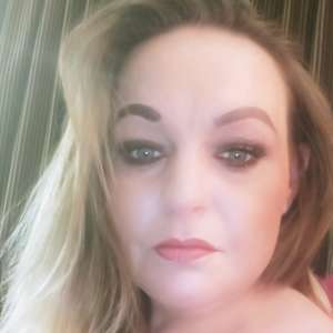 Looking for a roommate | Amanda, 39 years, Female | Saint Charles St ...